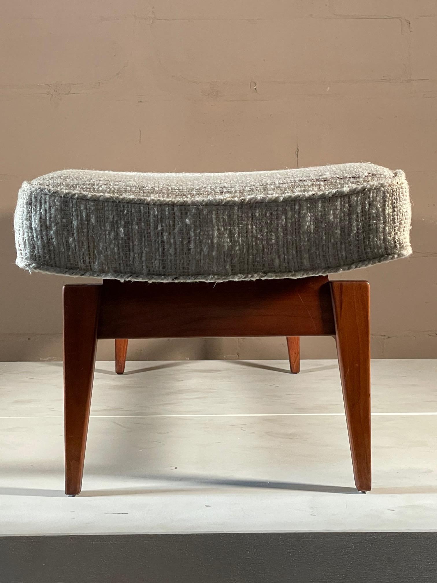 Classic Jens Risom Floating Bench at 1stDibs | jens risom bench