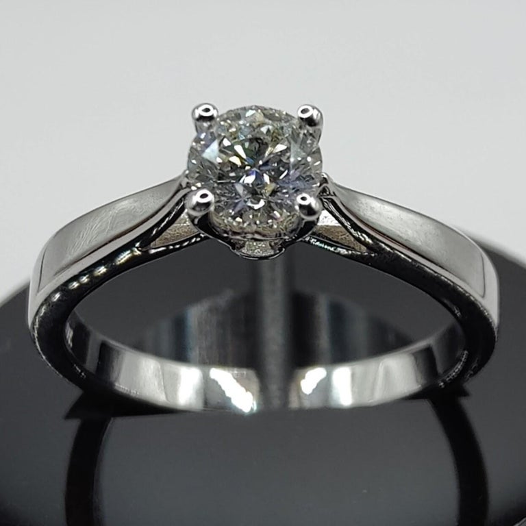 Classic Modern Solitaire Diamond Engagement Ring in 18K White Gold For ...