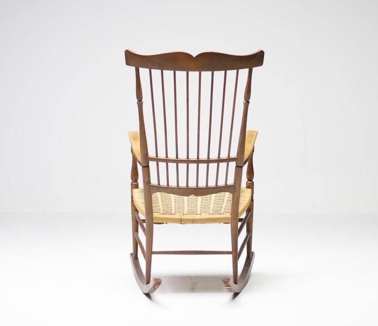 Classic Modern Walnut Rocker For Sale at 1stDibs