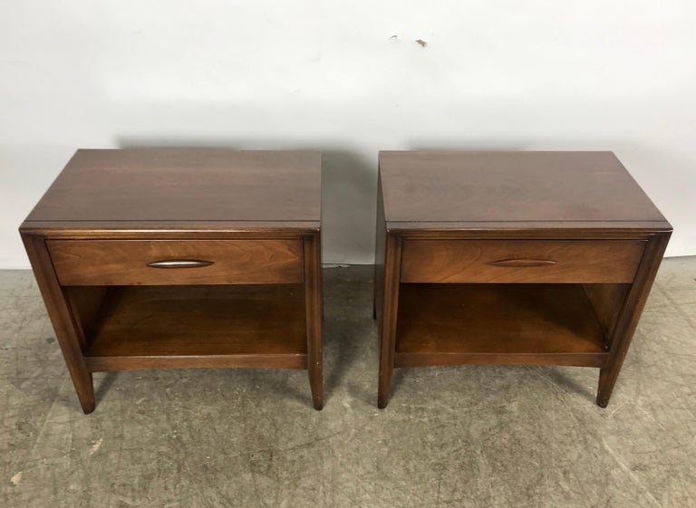 Classic Modernist Walnut Night Stands by Broyhill Premier at 1stDibs
