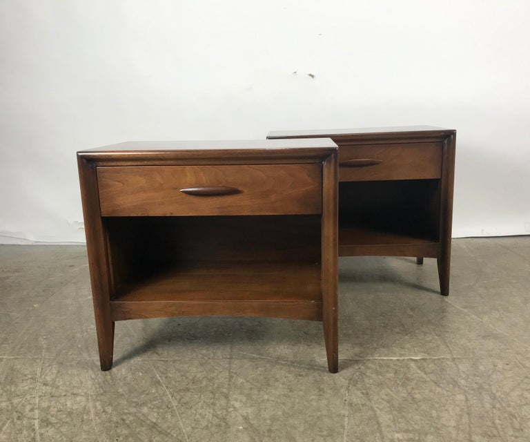 Classic Modernist Walnut Night Stands by Broyhill Premier at 1stDibs