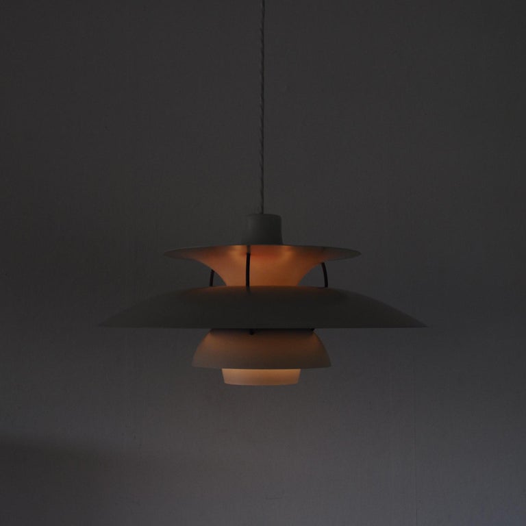 Classic PH5, white, blue and red by Poul Henningsen for Louis Poulsen ...