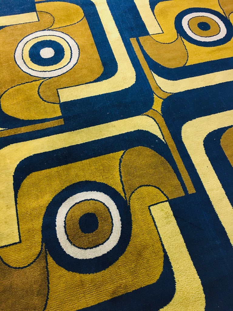 Classic Retro Velour Rug, 1970s For Sale at 1stDibs