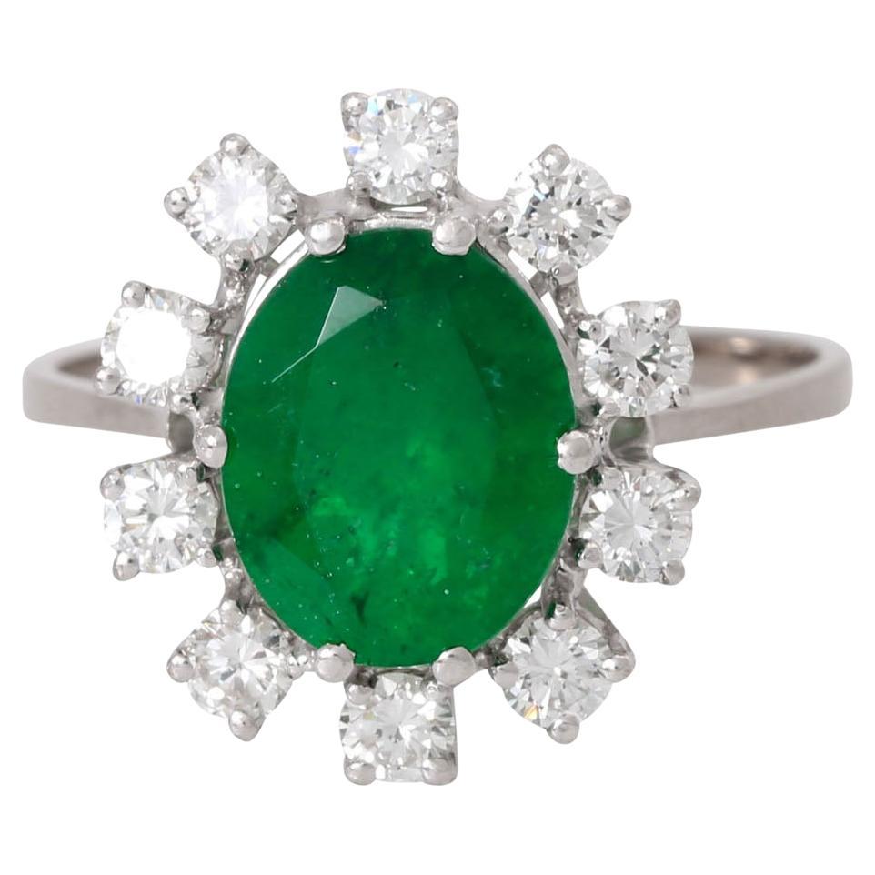 Classic Vintage Rings - 1,961 For Sale on 1stDibs