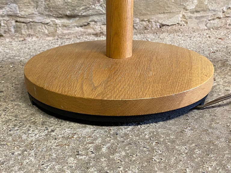 Classic Scandinavian Modern Oak Floor Lamp For Sale at 1stDibs