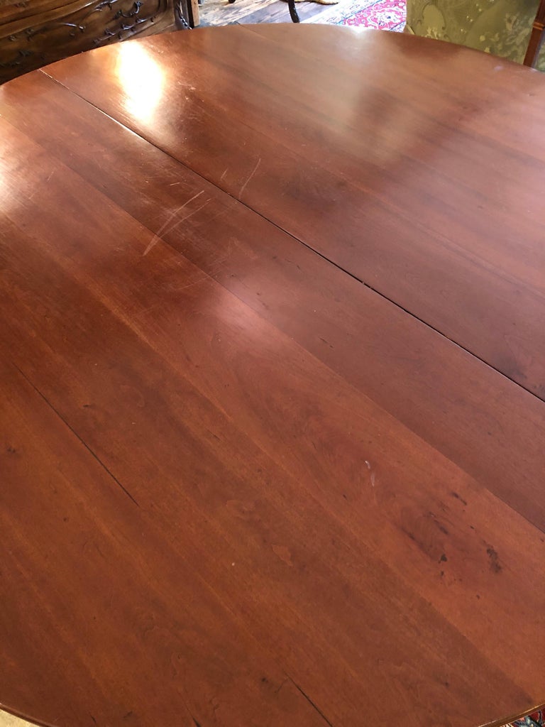 Classic Traditional Round Cherry Dining Table Extending to Large Oval ...