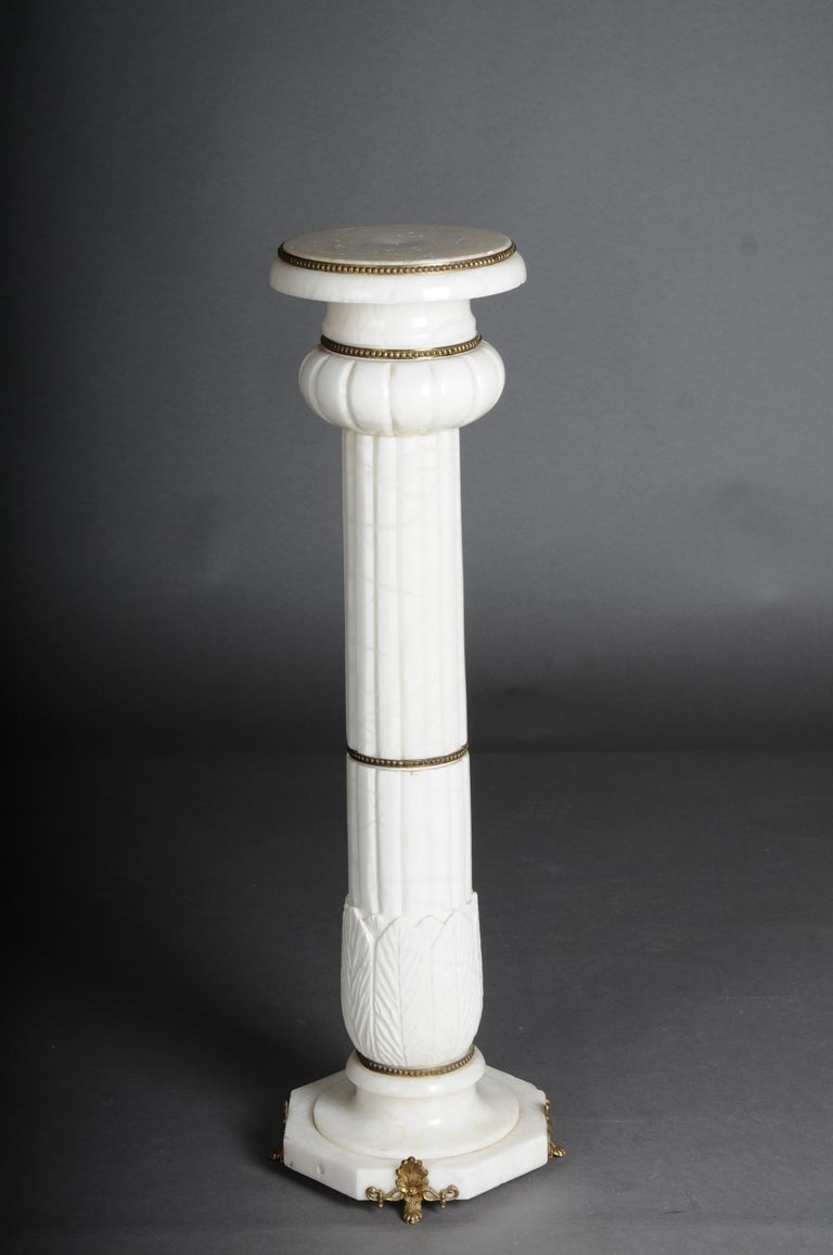 Classic White Marble Column, 20th Century For Sale at 1stDibs