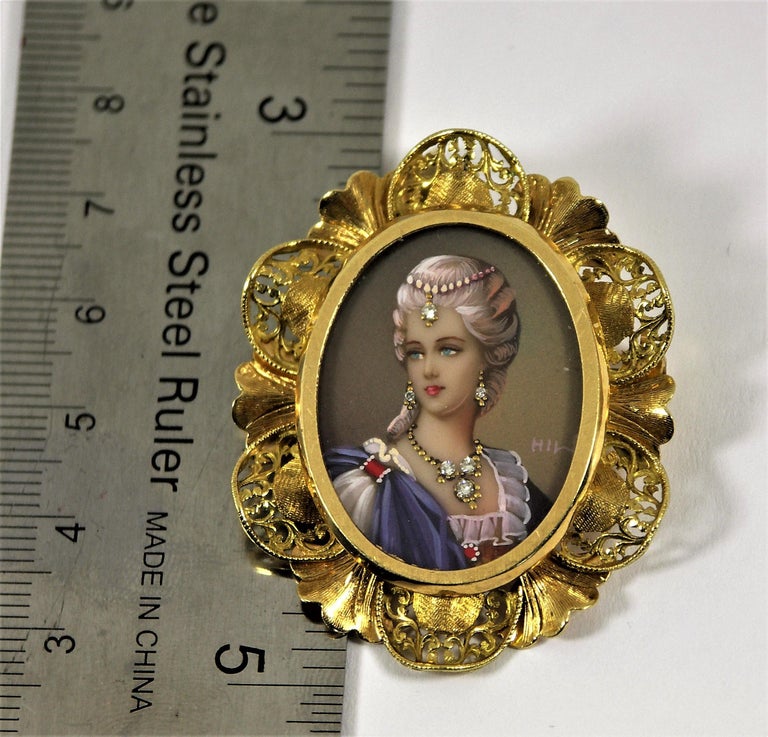 Classical Gold Hand Painted Portrait Pendant/Brooch For Sale at 1stDibs