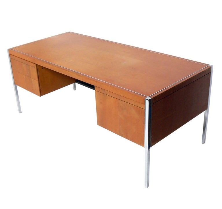Clean Lined Executive Desk by Knoll at 1stDibs