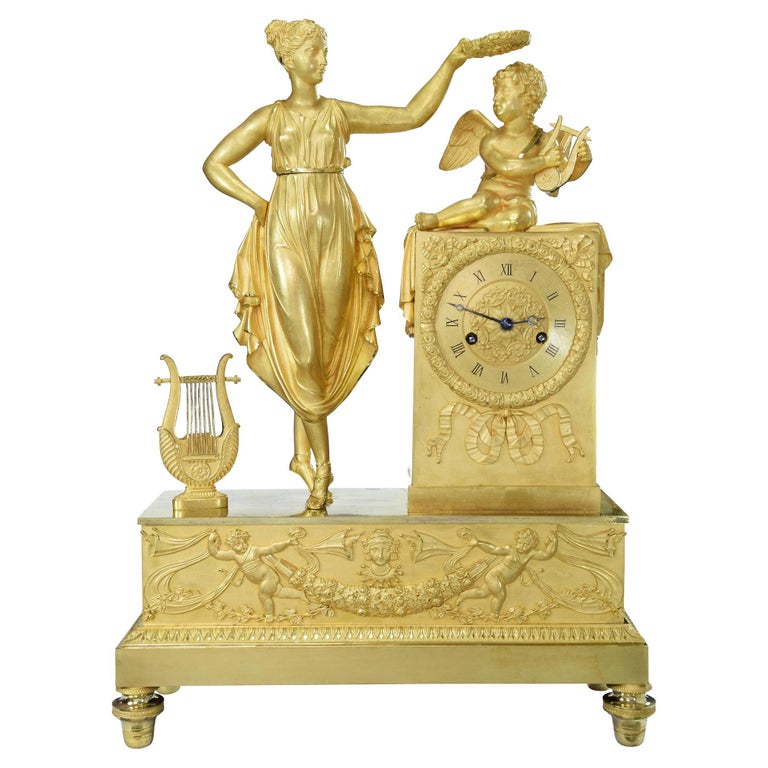 Clock "Coronation of the Cherub" Bronze Mercury Gilding For Sale at 1stDibs