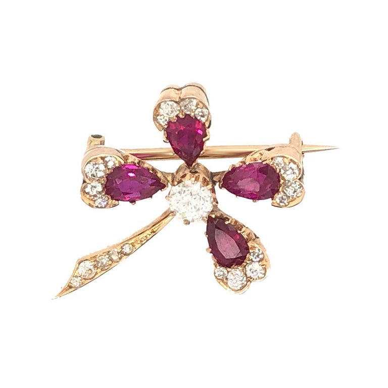 Clover Diamond Ruby Antique Brooch For Sale at 1stDibs