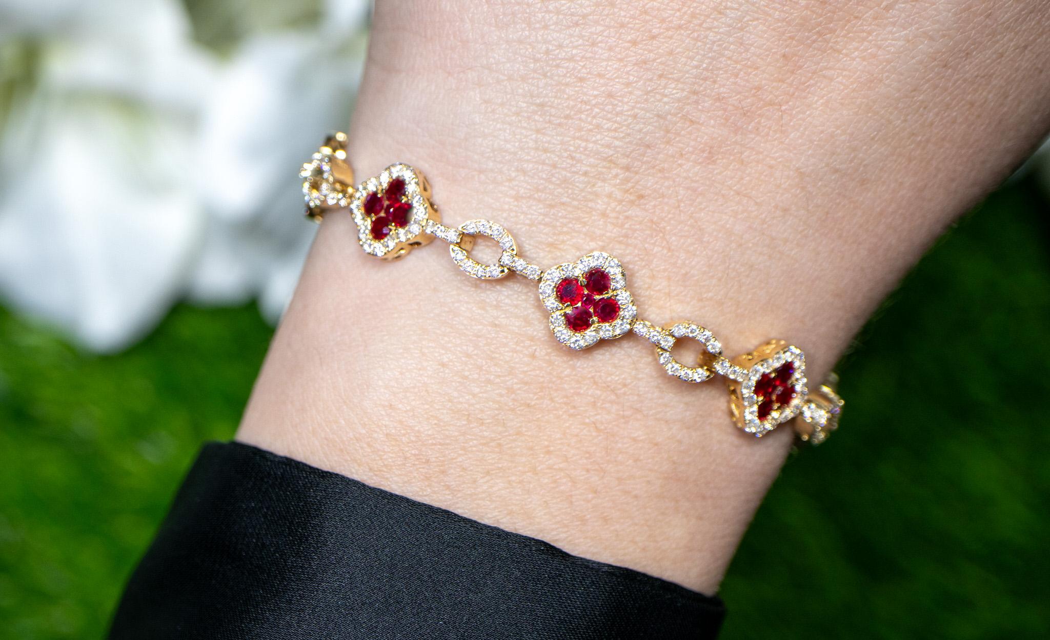 Clover Ruby Bracelet Diamond Links 5.45 Carats 18K Yellow Gold For Sale ...