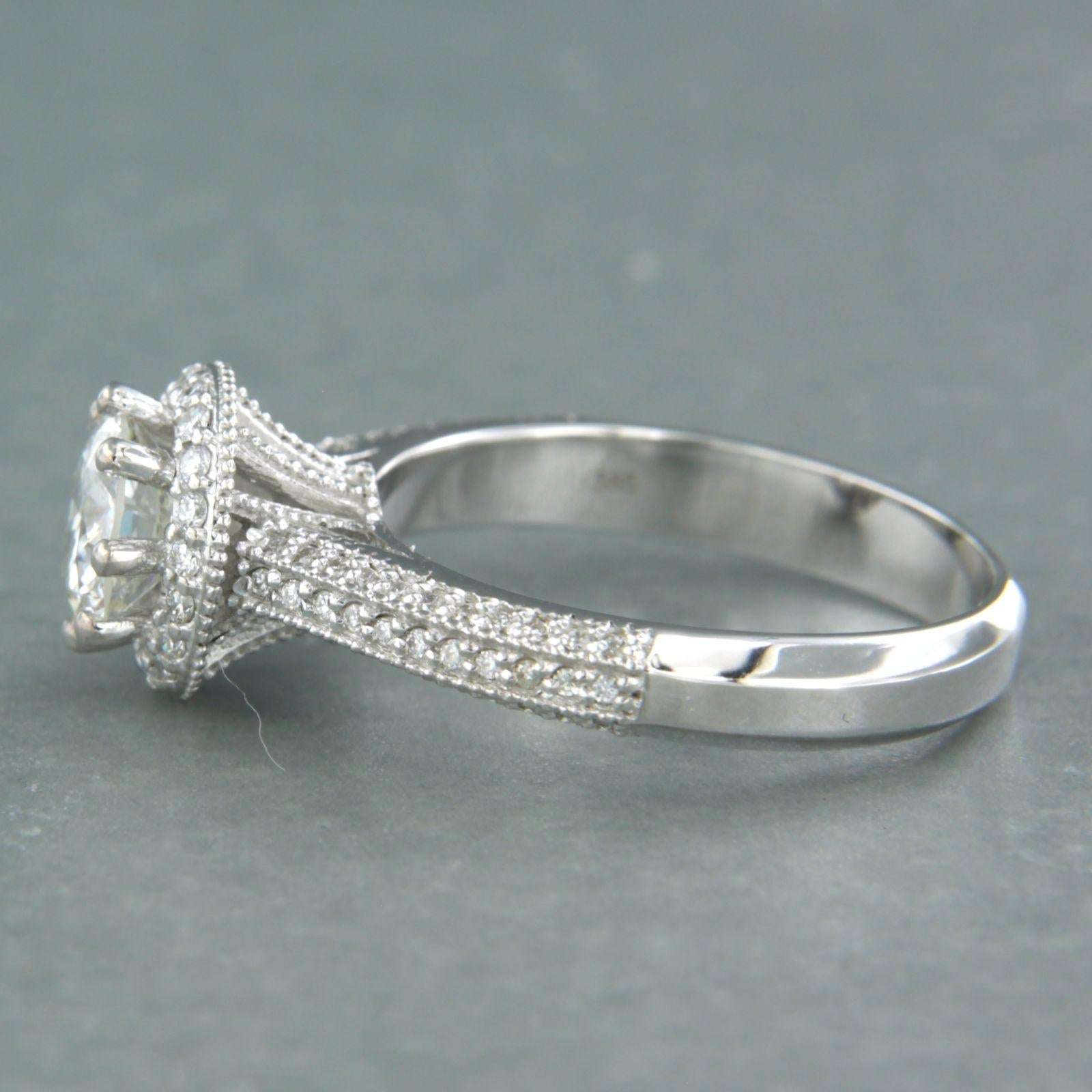 Cluster ring and diamonds with IGI exam For Sale at 1stDibs