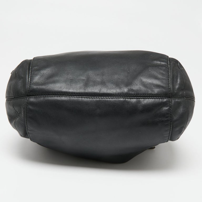 Coach Black Leather Daisy Drawstring Crossbody Bag For Sale at 1stDibs