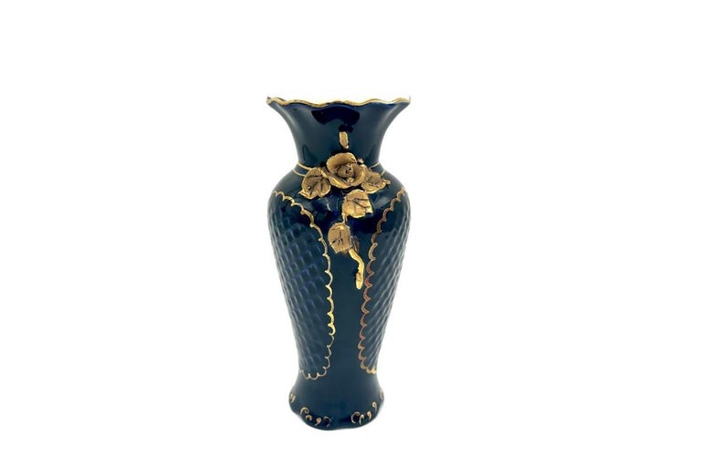 Cobalt Vase For Sale at 1stDibs