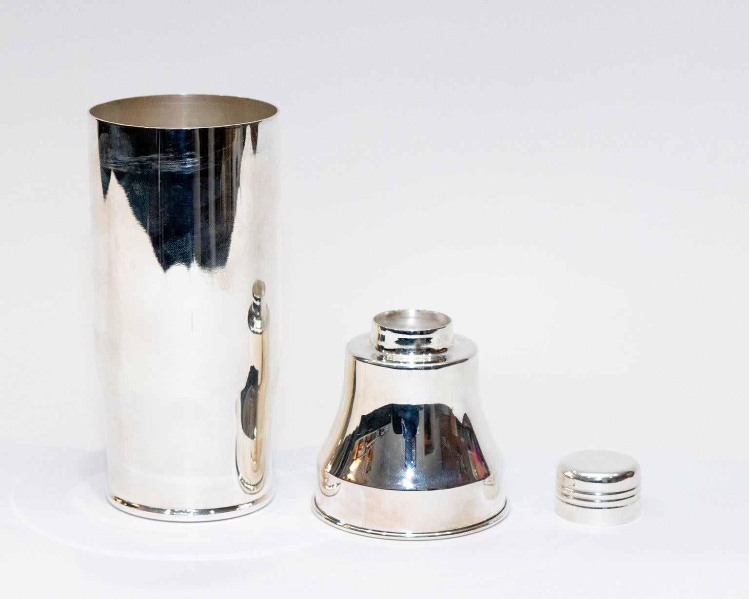 Cocktail Shaker For Sale at 1stDibs