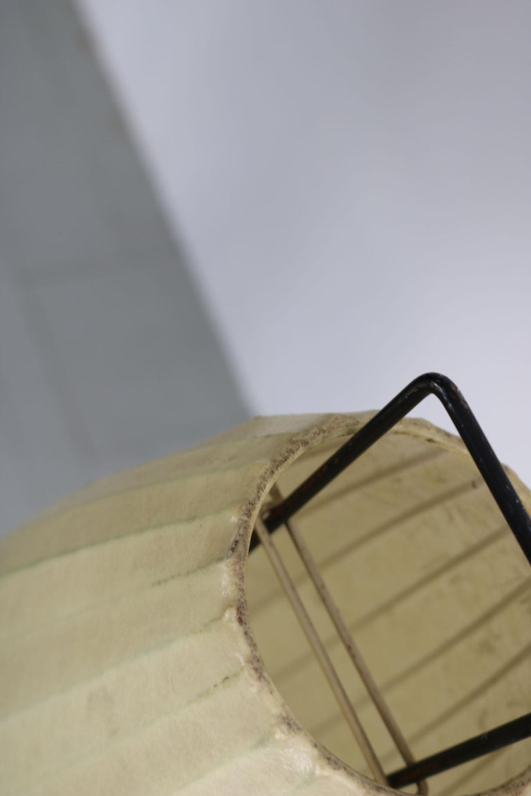 Cocoon shaped Three-legged floor lamp from the 60s in mid-century style ...