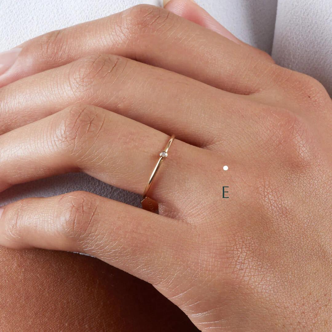 Customizable codebyEdge Morse code Letter E Ring (Mayfair) - 18ct Gold ...
