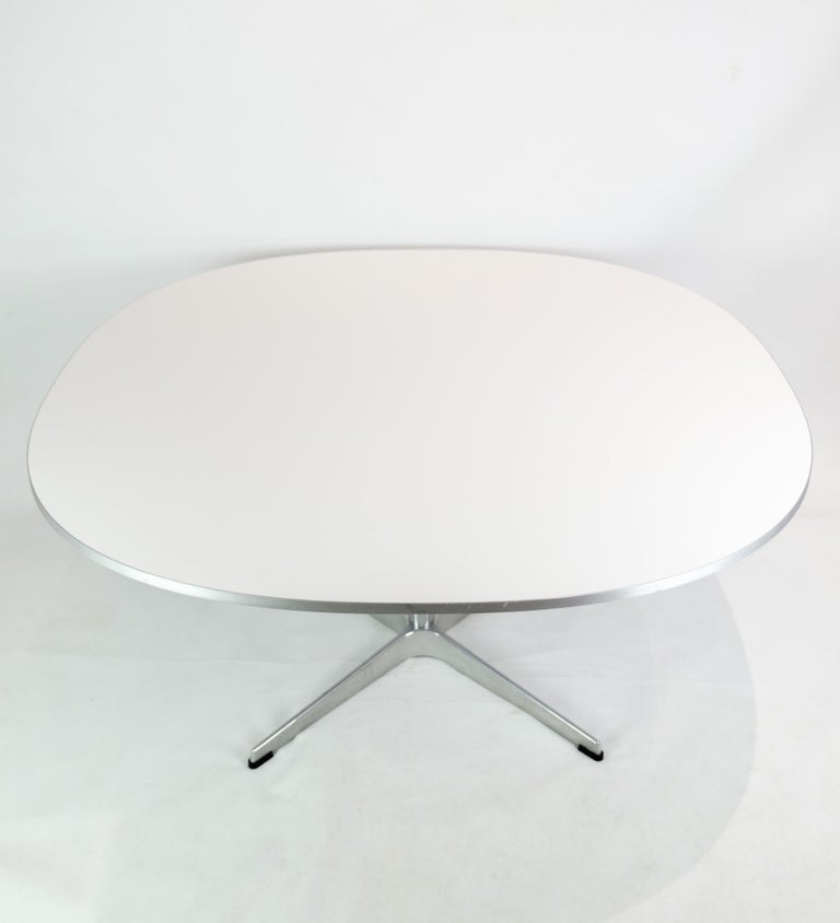 Coffee table / Sofa table , Arne Jacobsen, Fritz Hansen, 2018 For Sale ...