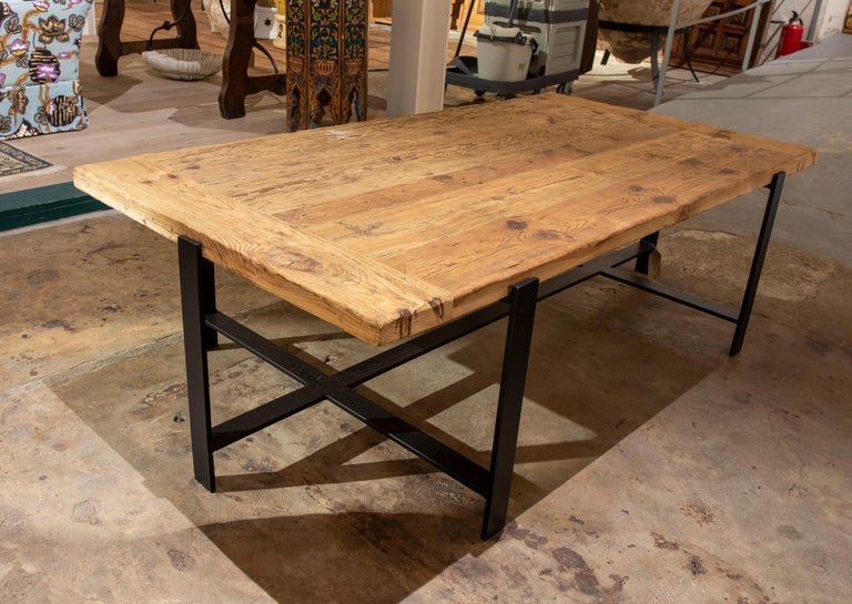 Coffee Table with Antique Wooden Top and Simple Iron Feet For Sale at ...