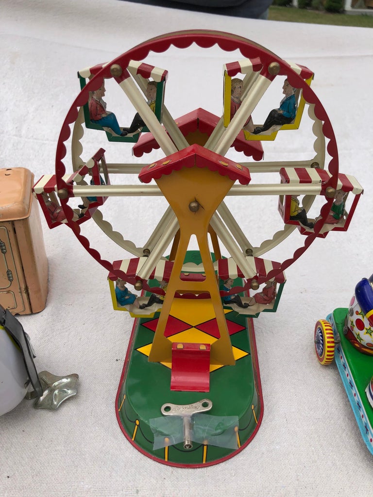 Collection of 12 Vintage Tin lithograph Toys For Sale at 1stDibs ...