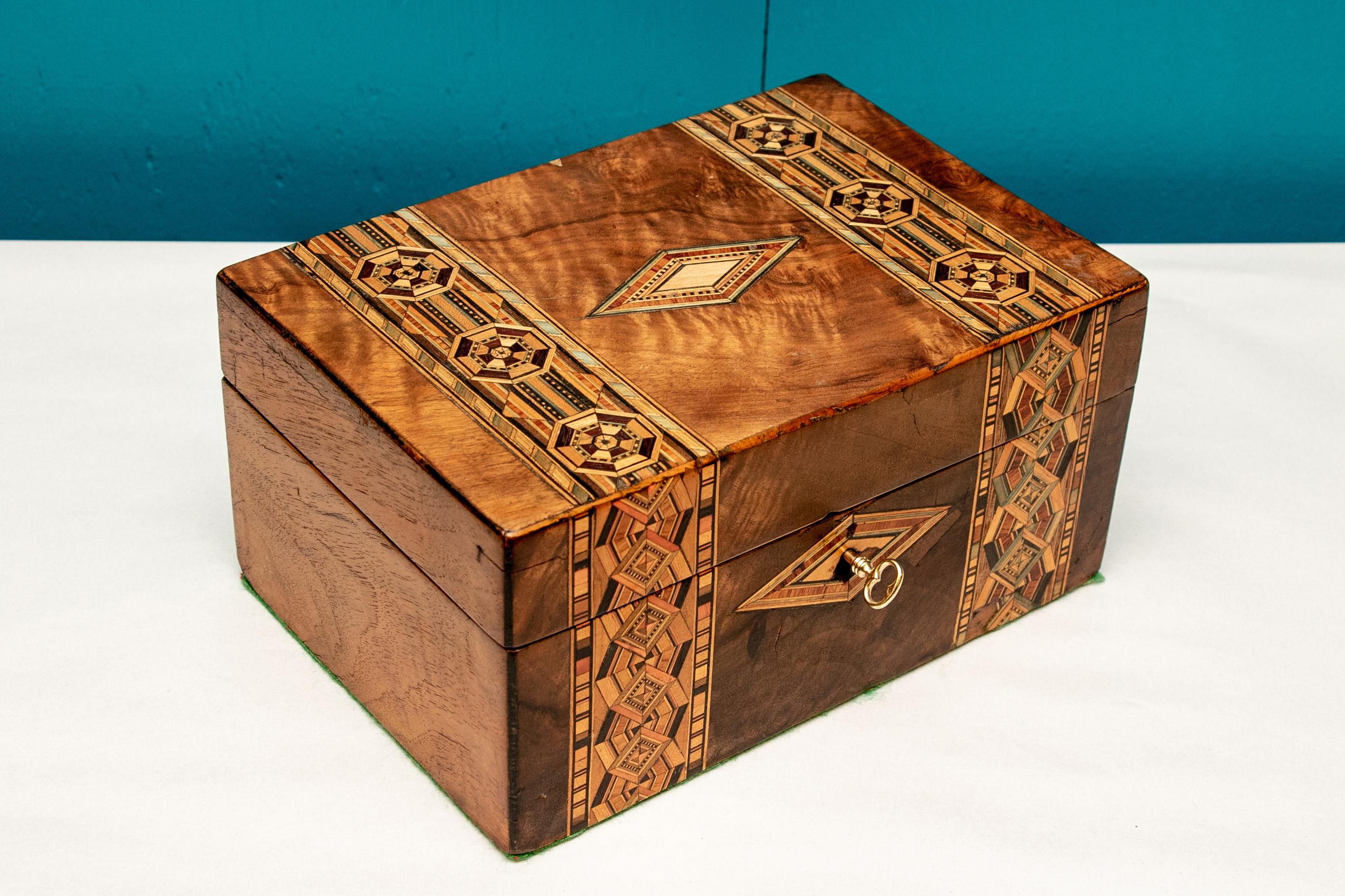 Collection of 20 Antique Turnbridge Wells Inlaid Wood Boxes and ...