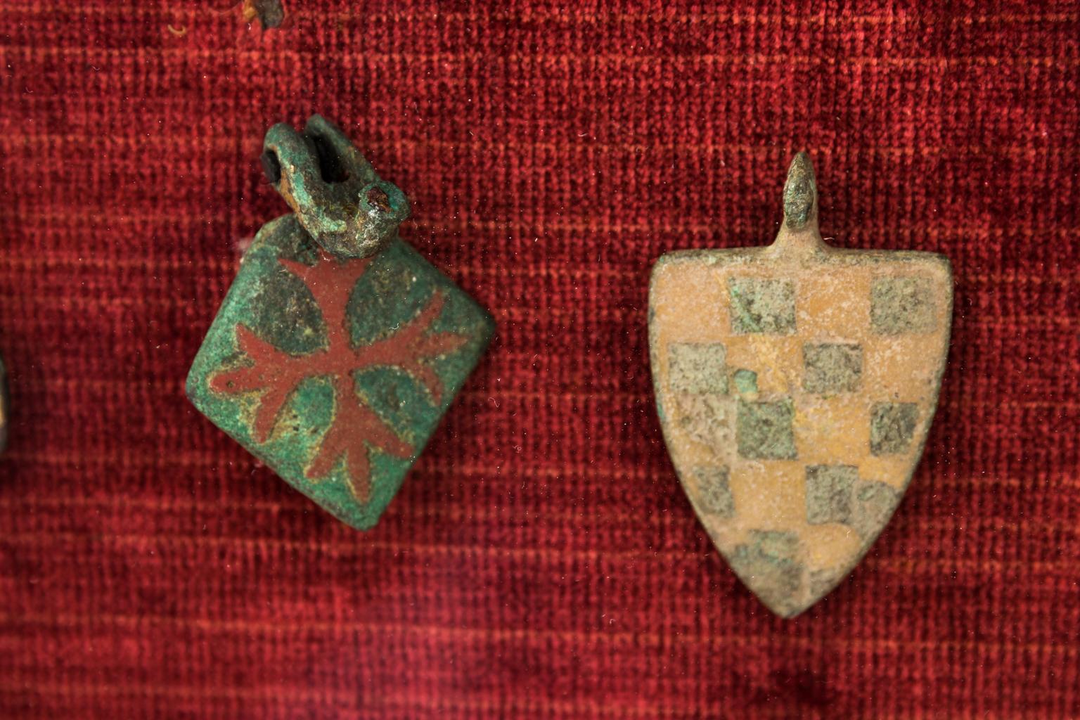 Collection of Antique Roman Medals at 1stDibs | ancient roman medals