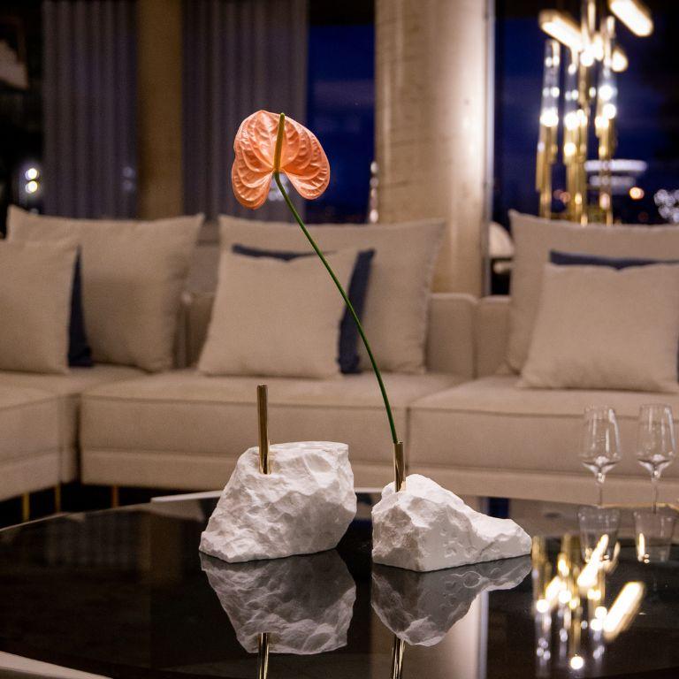 Collis I - Mable Plant Stand | Marble vase | Centerpiece | Natural ...