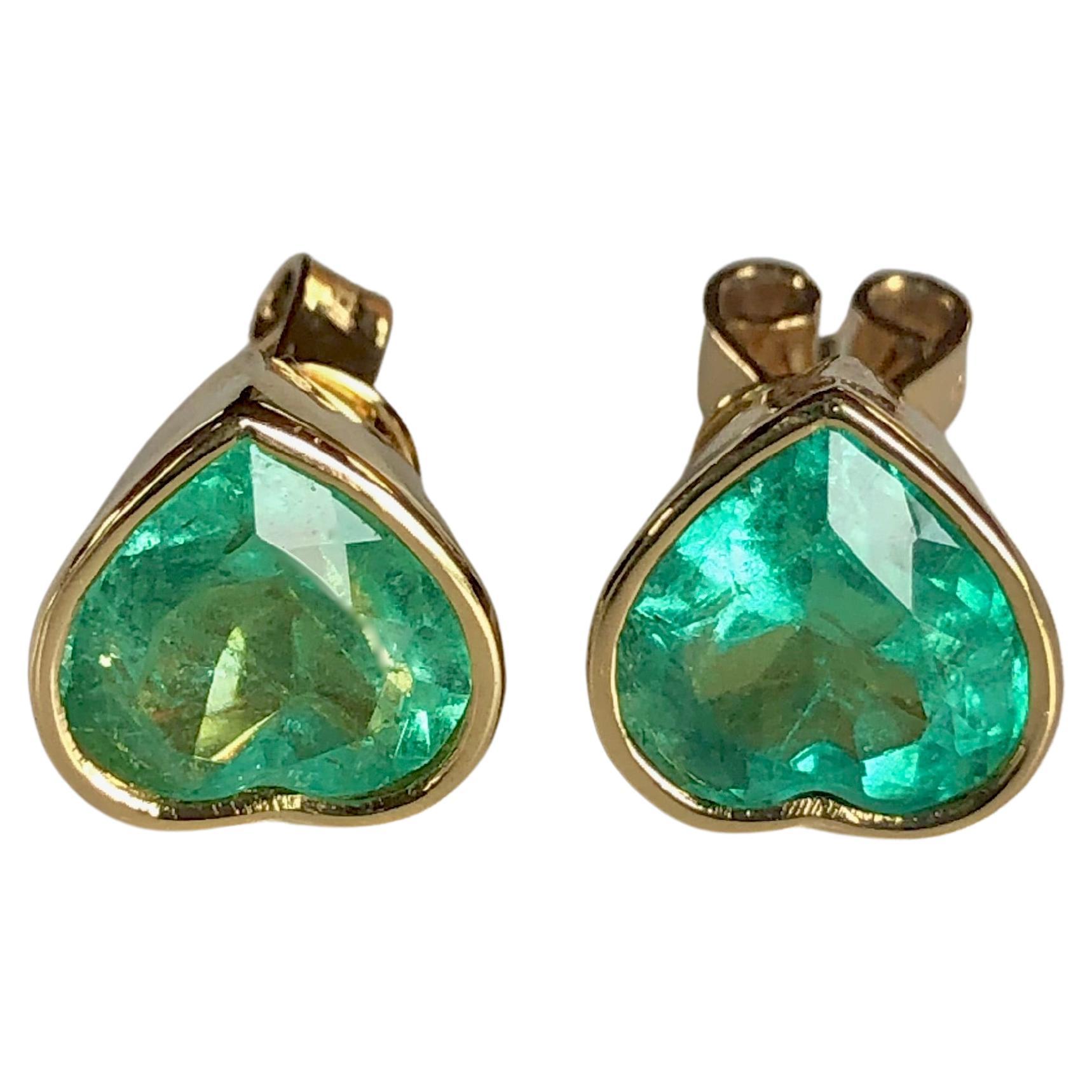 Heart Shape Colombian Emerald 18 Karat Yellow Gold Stud Earrings For ...