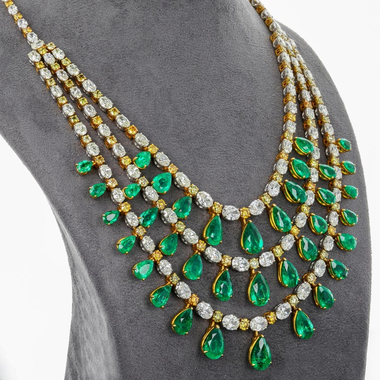 Colombian Emerald and Diamond Necklace For Sale at 1stDibs