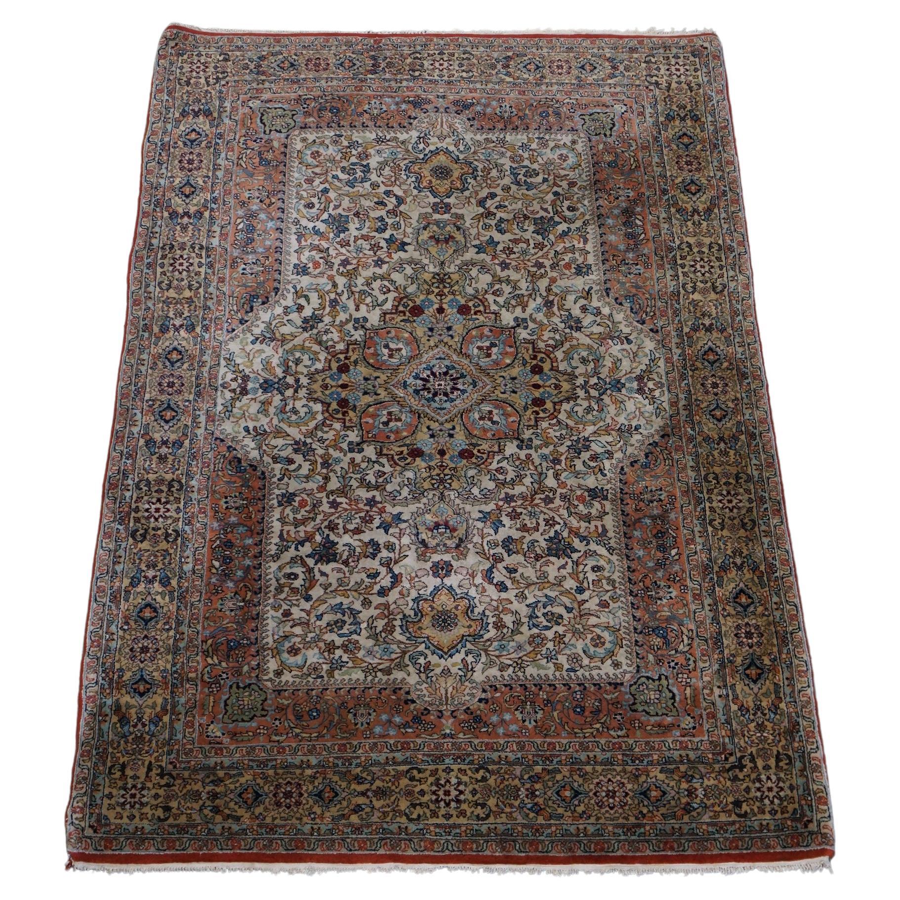 Beautiful authentic and colorful oriental rug with 2 diamond patterns ...