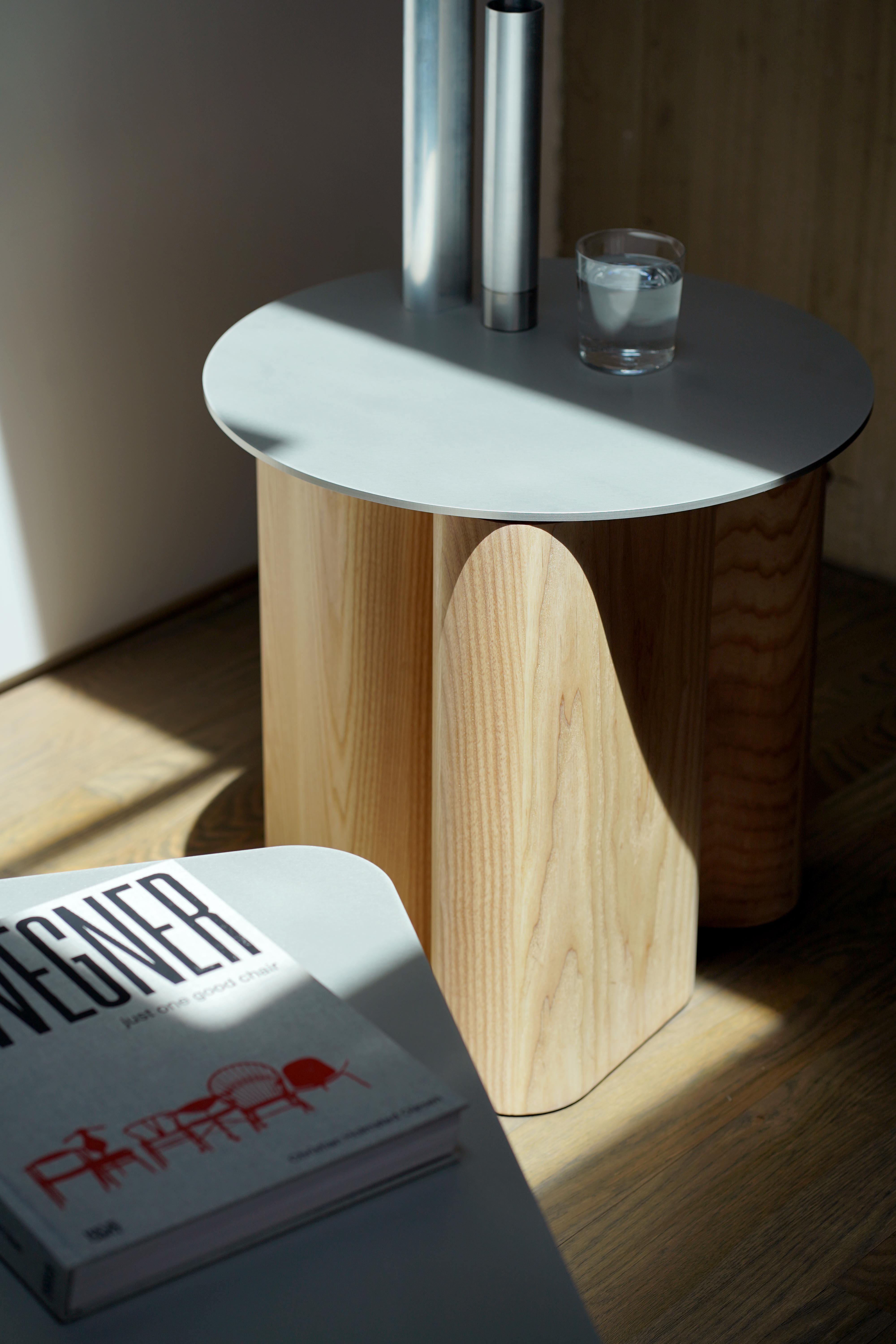 Colossal Table Collection For Sale at 1stDibs | moto chair medium small