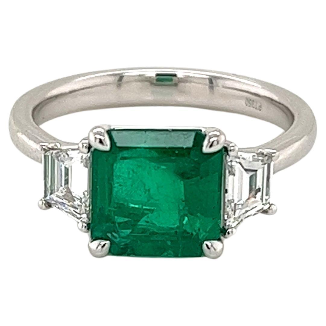 Columbian Emerald and Diamond Crossover Ring For Sale at 1stDibs