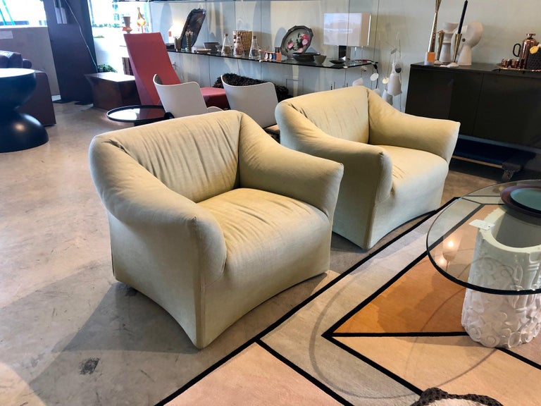 Comfortable Lounge Chairs at 1stDibs