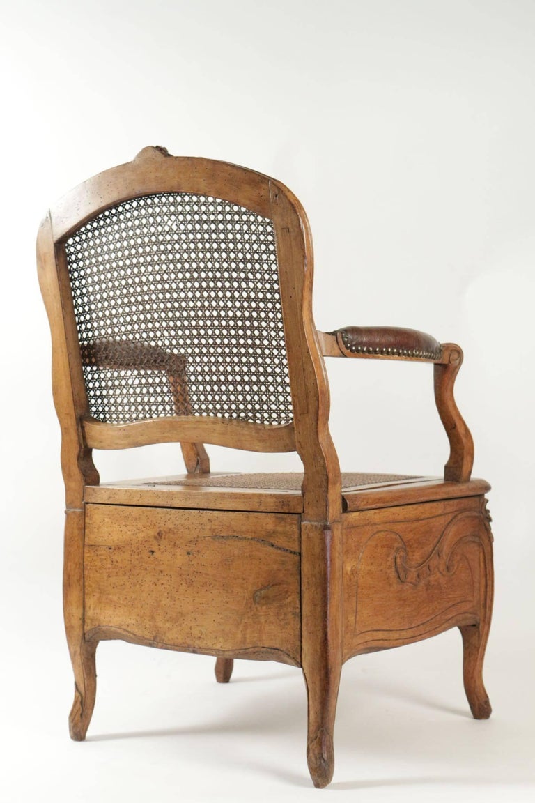 Commode Chair Period Louis XV with Its Original Porcelain Basin from ...