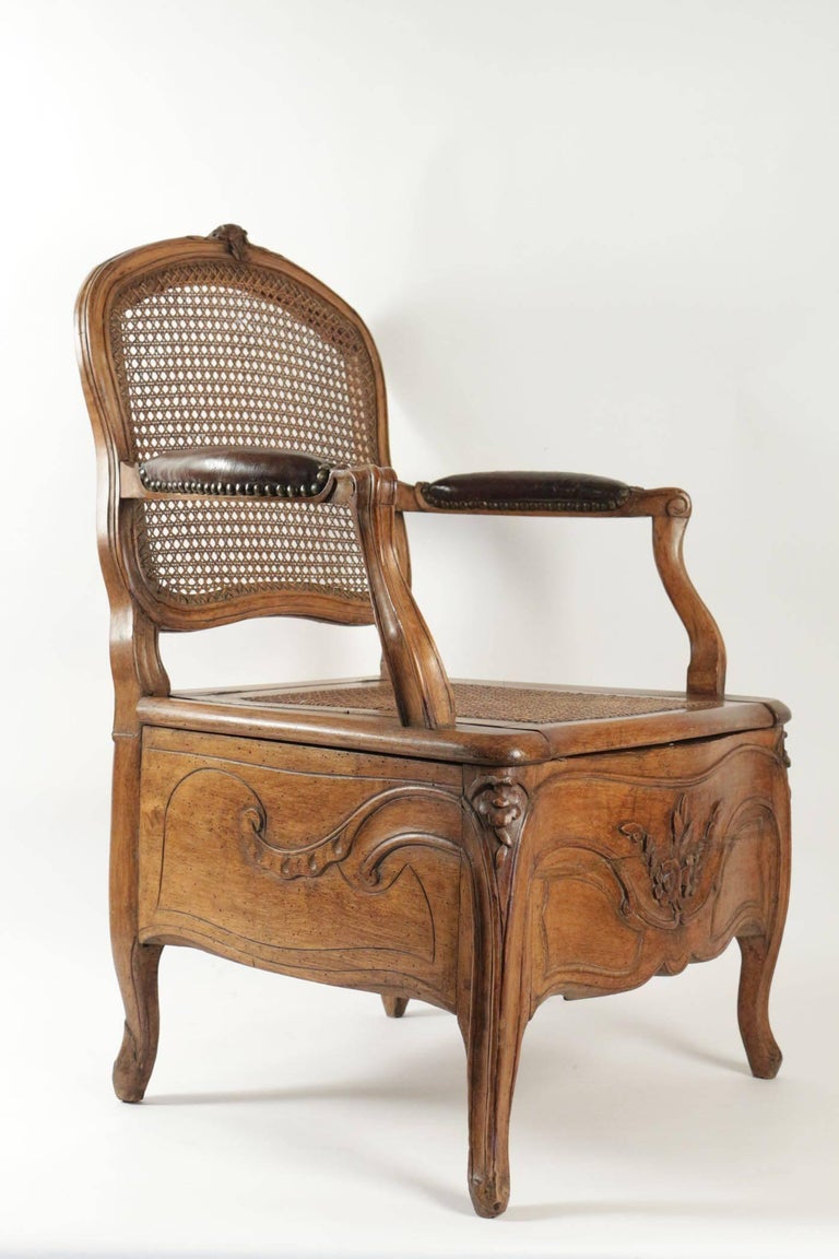 Commode Chair Period Louis XV with Its Original Porcelain Basin from ...