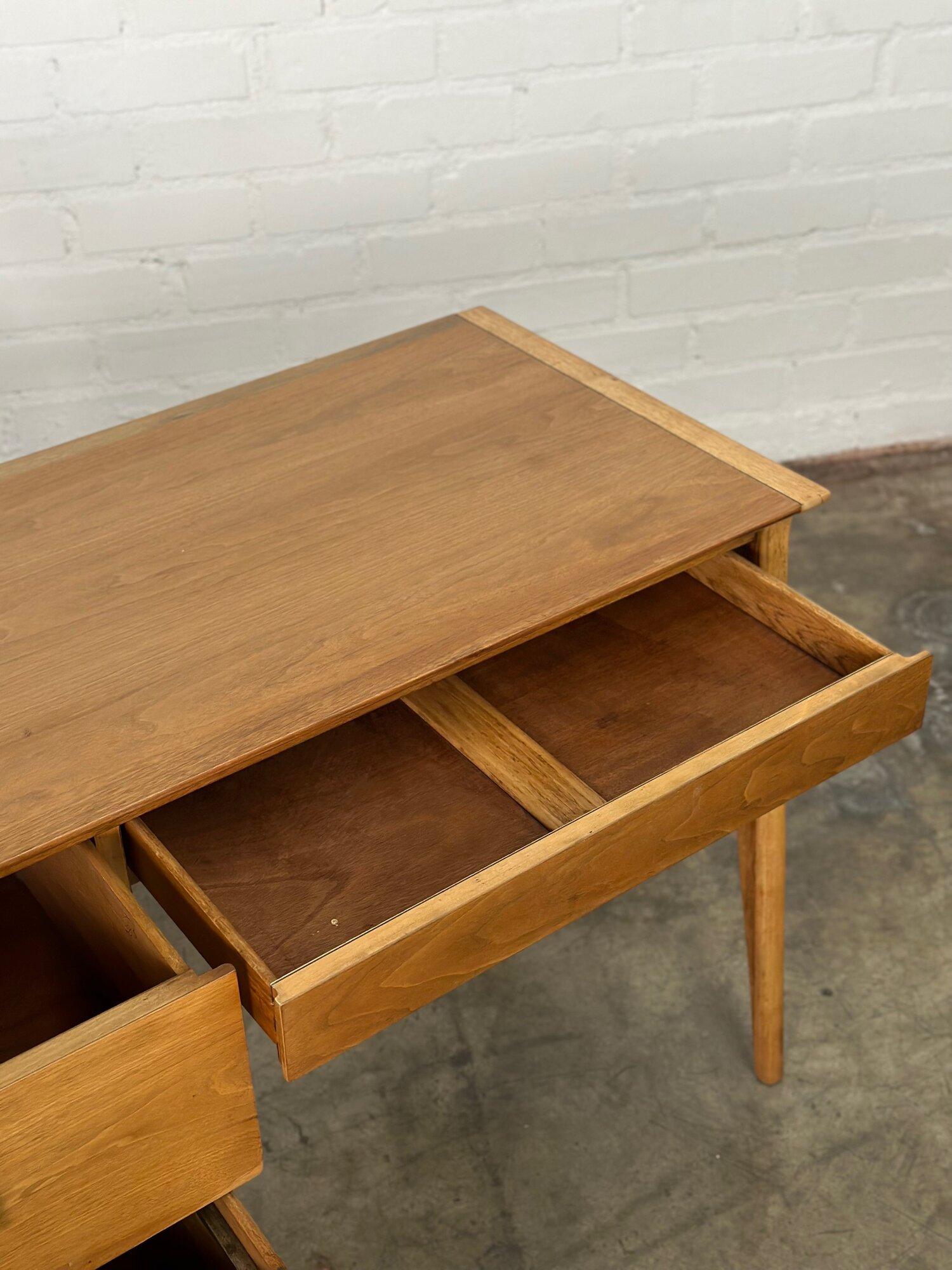 Compact desk by Drexel For Sale at 1stDibs