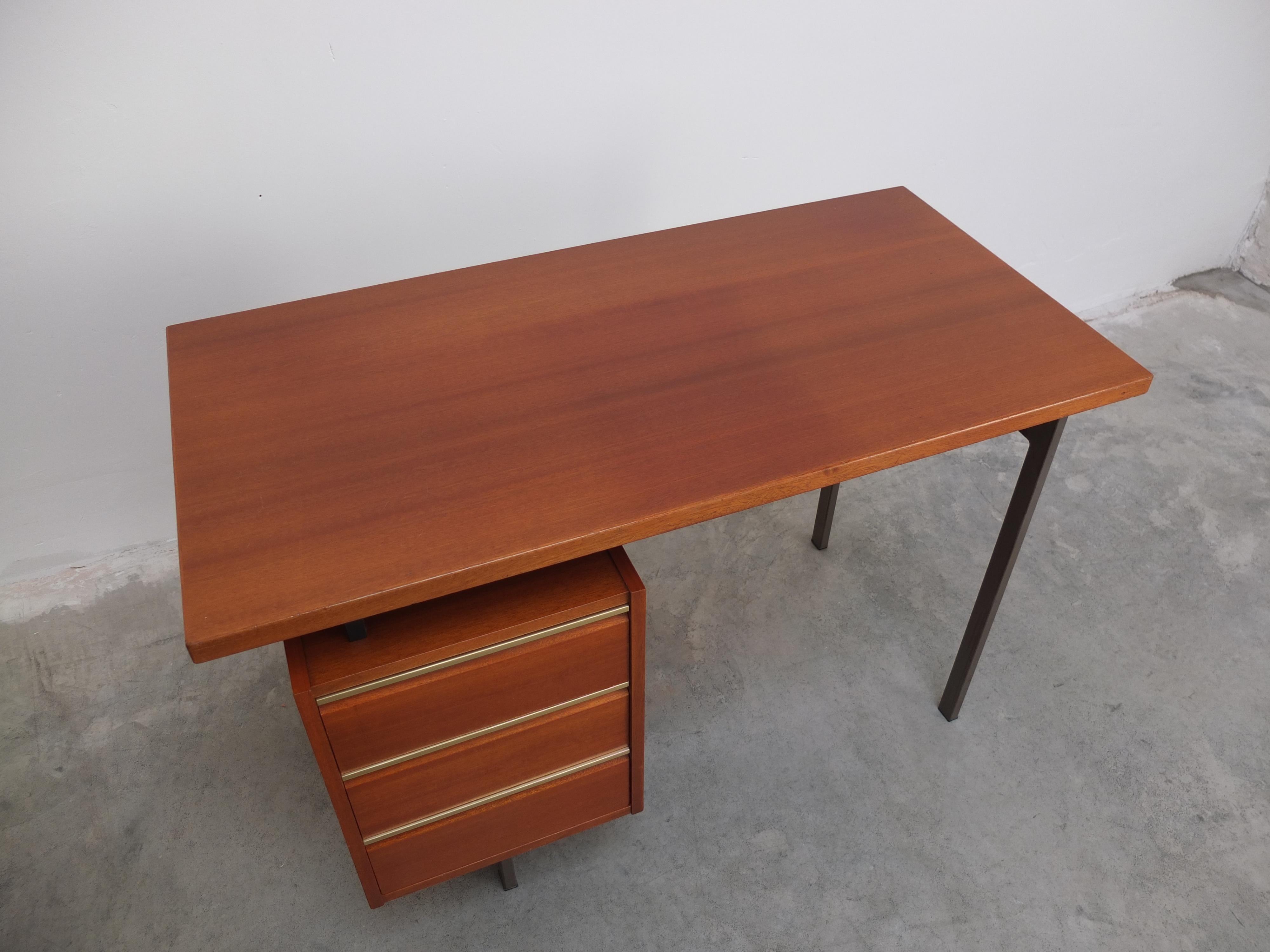 Compact Modernist Writing Desk in Teak and Brass, 1960s For Sale at 1stDibs
