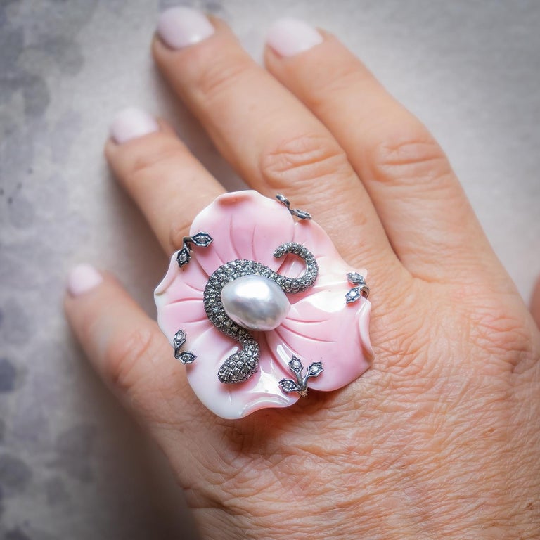 Conch Shell Flower and Snake Ring For Sale at 1stDibs