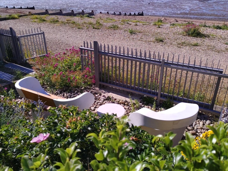 Concrete and Timber Snug Outdoor Bench 120cm wide For Sale at 1stDibs ...