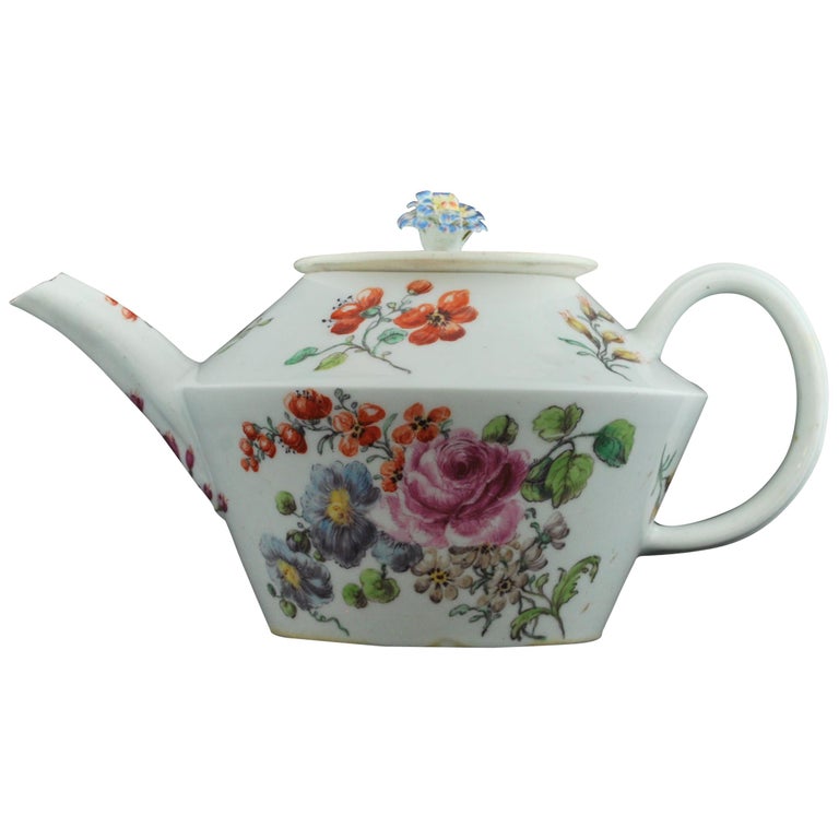 Conical form Teapot, Chelsea, circa 1755 For Sale at 1stDibs