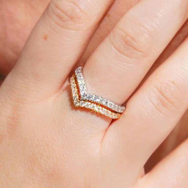 Contemporary 9 Carat White Gold Round Brilliant Diamond Chevron Style ...