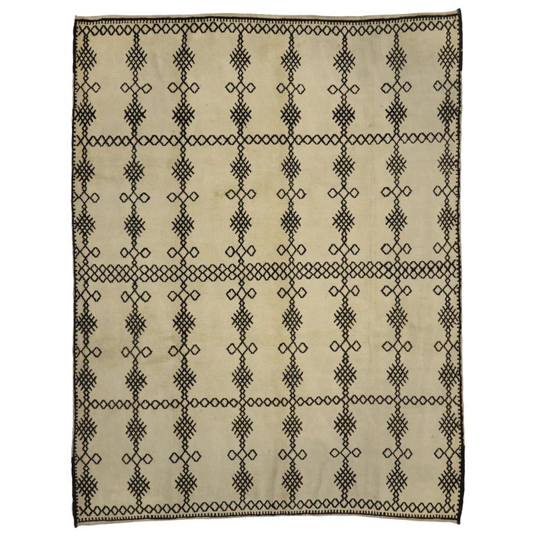 Contemporary Berber Moroccan Rug with Diamond Cross-Hatch Pattern For ...