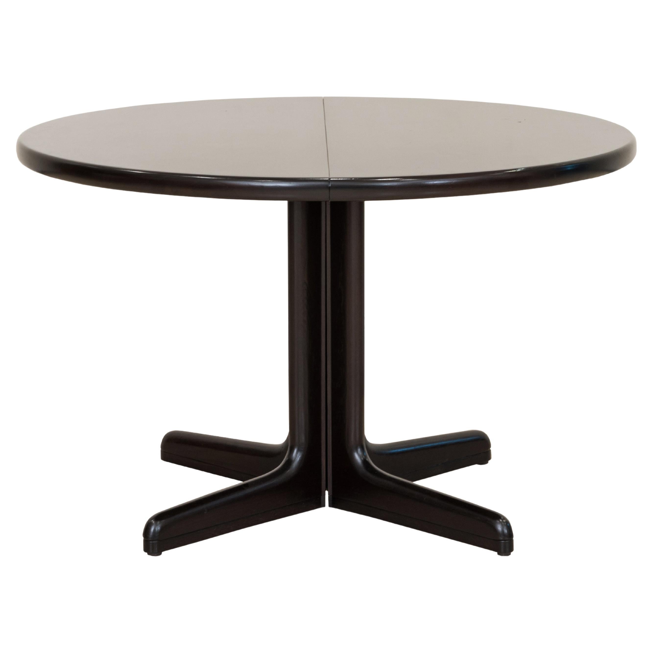‘Round I-Beam’ Table in Blackened Steel For Sale at 1stDibs