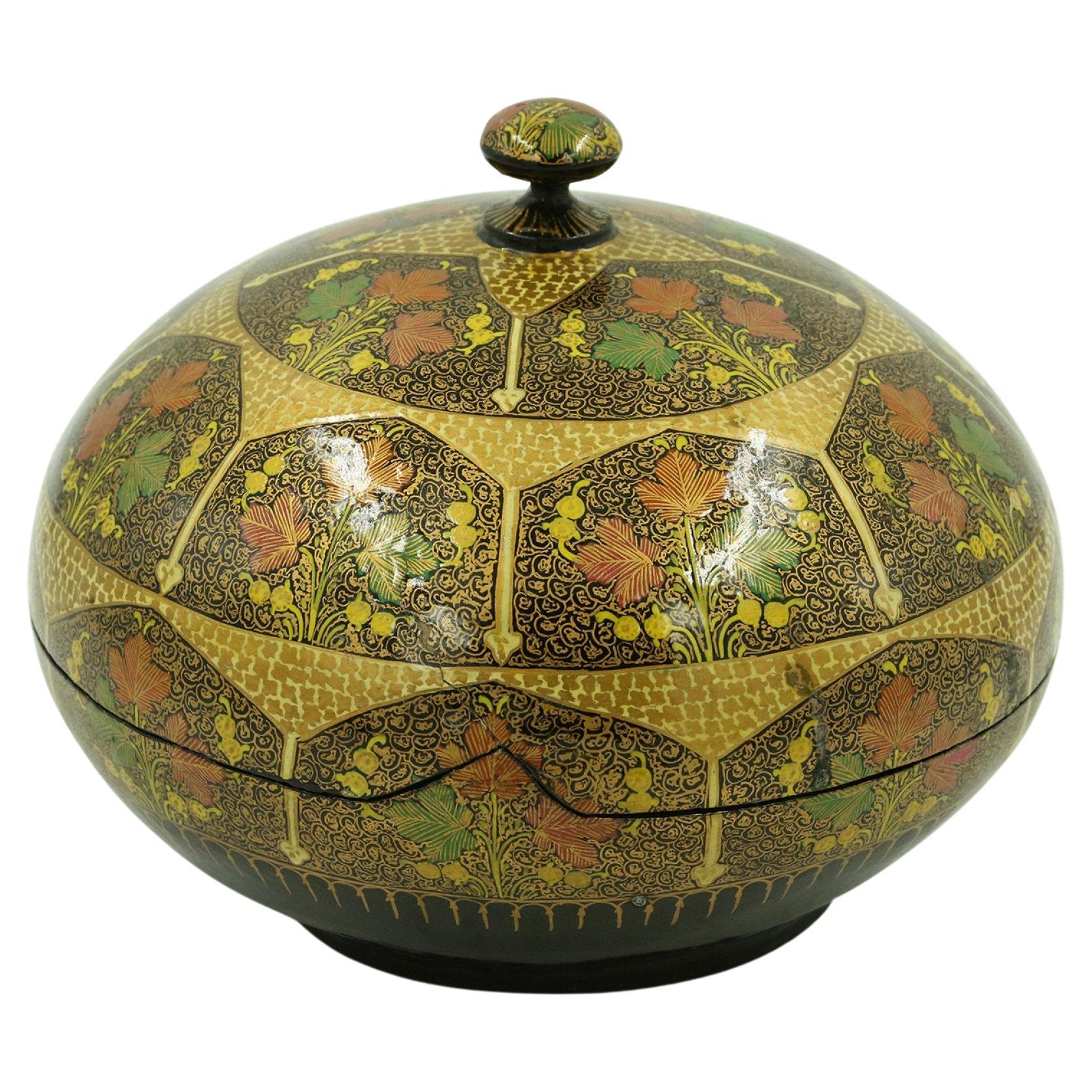 Modernist Studio Art Glass Bowl with Floral Pattern For Sale at 1stDibs