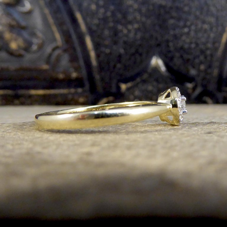 Contemporary Diamond Target Ring in 9ct Yellow Gold For Sale at 1stDibs