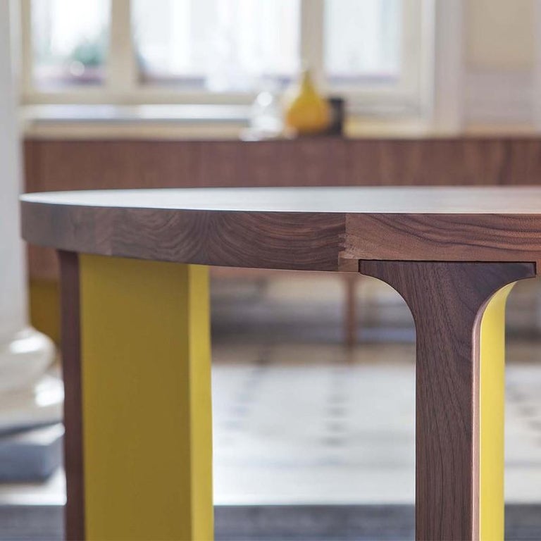 Contemporary Dining Table in Yellow Lacquer and Walnut For Sale at 1stDibs