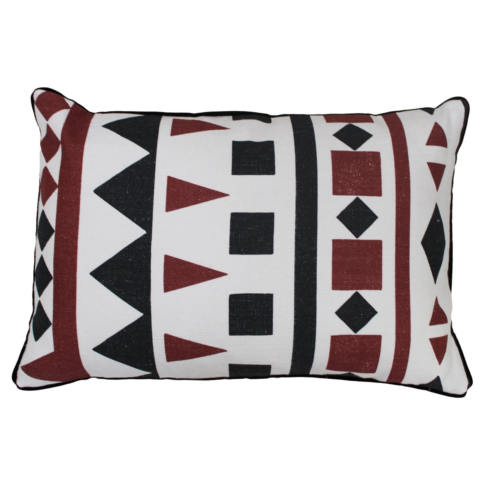 Contemporary Geometric Print Pillow in Linen and Cotton For Sale at 1stDibs
