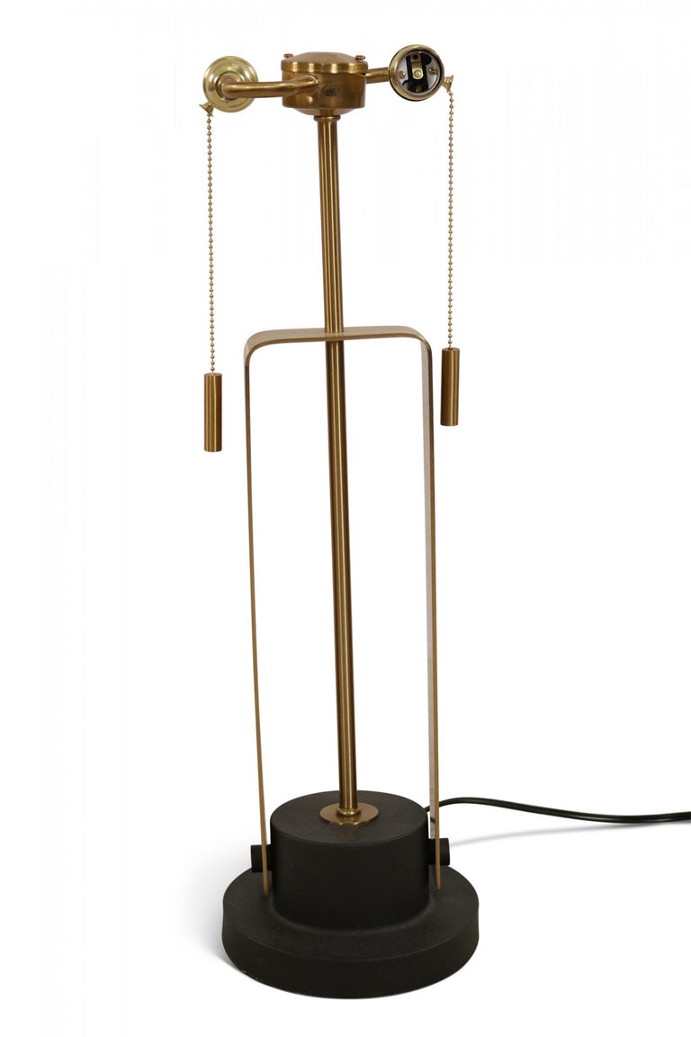 Contemporary Gold Metal Geometric Design Table Lamp For Sale at 1stDibs