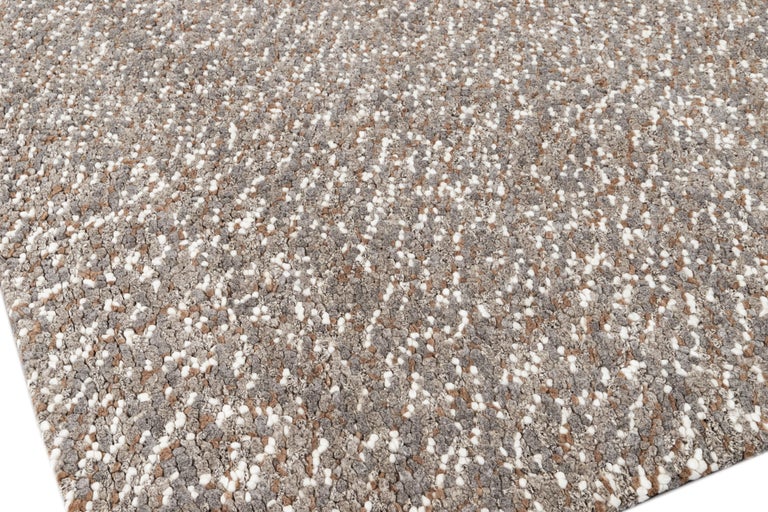 Contemporary Handwoven Grey Textured Wool Rug For Sale at 1stDibs